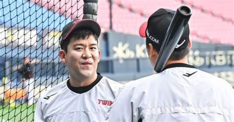 ‘얄궂은 운명 Fa 김민성 왜 Lg 잔류에서 롯데 사인and트레이드로 급선회하나첫 Fa 때는 키움→lg 사인and트레이드