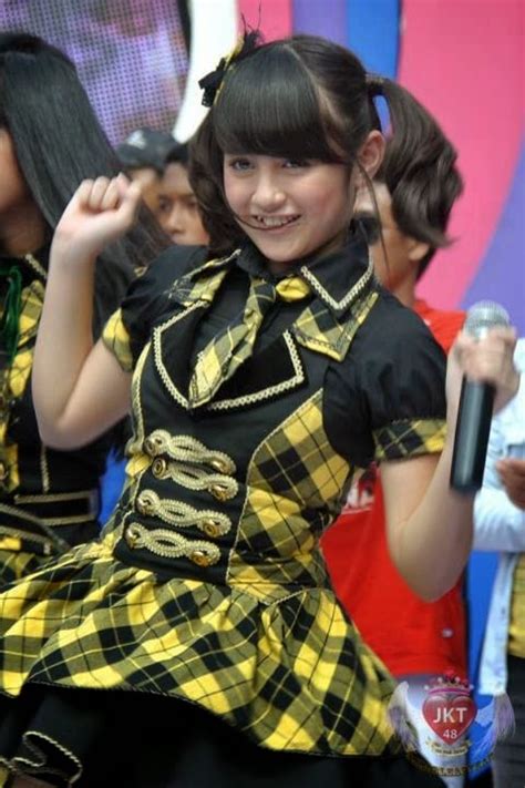 Cewek Lagi Skripsi Pamer Payudara Toket Gede Mengkal Fpos