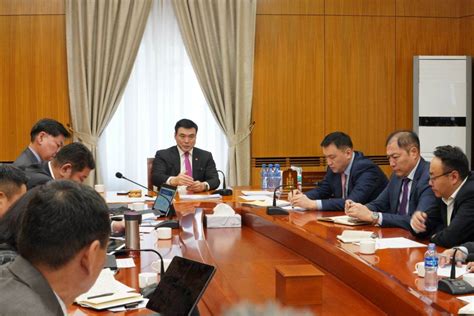 Олон улсын санхүүгийн төвийн тухай хуулийн төсөл үзэл баримтлалыг боловсруулах ажлын хэсгийг