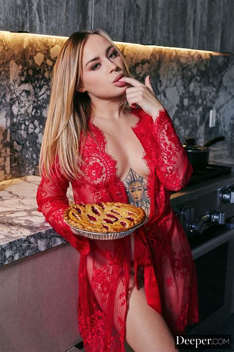 Irresistible Trophy Wife Anna Claire Clouds Fucked By Black Jay Hefner Photos