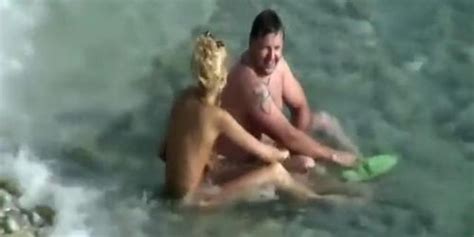 Decision To Get Naked On A Beach Funny Couple Tnaflix