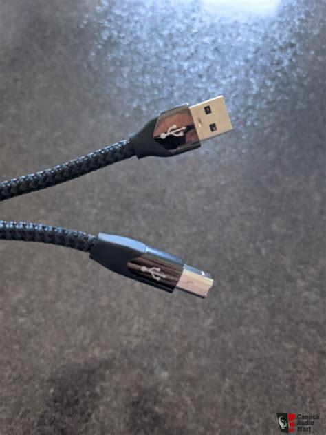 Audioquest Carbon Usb M Cable Photo Canuck Audio Mart