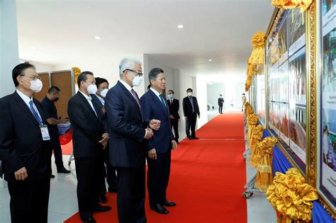 អនុសាសន៍ដ៏ខ្ពង់ខ្ពស់ចំនួន១១ ចំណុច ត្រូវបានផ្តល់ជូនដោយ ឯកឧត្តមអគ្គបណ្ឌិតសភាចារ្យ អូន