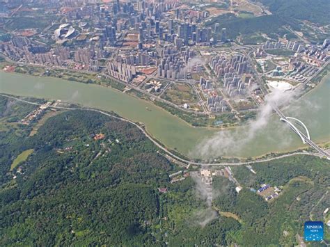 Potret Sungai Yongjiang Di Nanning