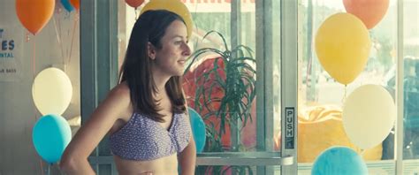 Nude Video Celebs Alana Haim Sexy Licorice Pizza