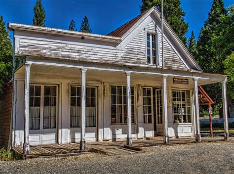 12 Incredible California Ghost Towns You Need To Visit