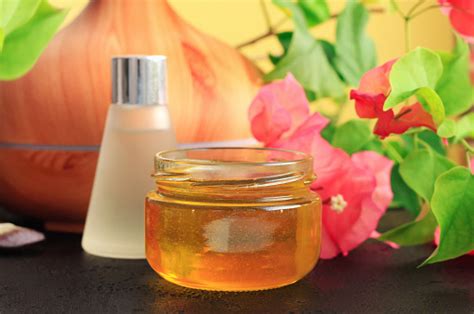 유리 항아리 핑크 열 대 꽃과 아로마 디퓨저에 향기로운 마사지 오일 0명에 대한 스톡 사진 및 기타 이미지 0명 Diy 꽃 나무 Istock