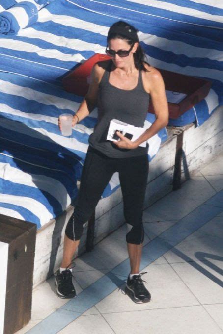 Courteney Cox Yoga Pants