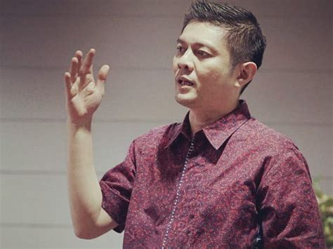 Polemik Anjay Ivan Lanin Tak Ada Kata Terlarang Tagar