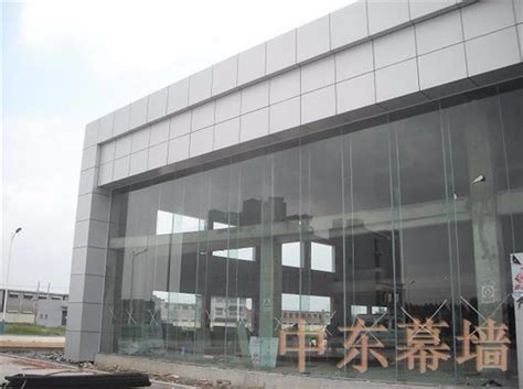 座装式与吊挂式玻璃幕墙的不同中东幕墙