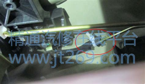 开瑞K50前门锁芯拉杆脱落维修指导 精通维修下载