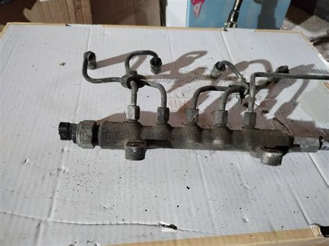 Рейка дюзи датчик за Тойота корола версо 2004 2008г 2 2д 136к Други авточасти Резервни