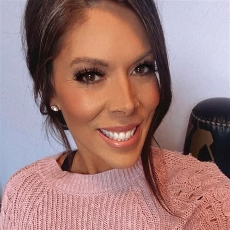 Jennifer Ridenour Onesimplestep • Threads Say More