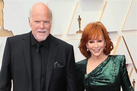 Reba McEntire S Boyfriend Rex Linn Has The Cutest Nickname For Her