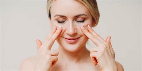 Massaggio Viso Benefici Passaggi E Consigli Utili Eucerin