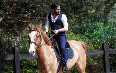 Yer Yerinden Oynayacak E K Ya D Nyaya H K Mdar Olmaz N Lyas O Diziye Dahil Oldu