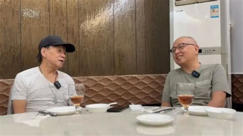 75岁“火云邪神”梁小龙控诉周星驰：言谈没礼貌又喜欢丑化别人