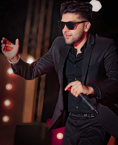Guru Randhawa 1st Look Of Amazing Album ‘man Of The Moon
