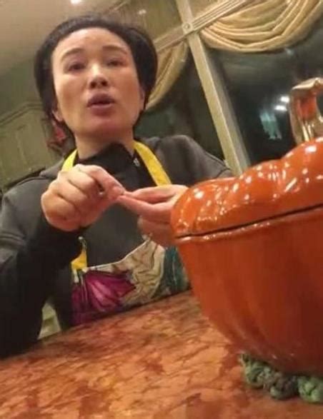 周立波唐爽互相爆料，黃毅清又發實名舉報！網友：說好的休戰呢？ 每日頭條