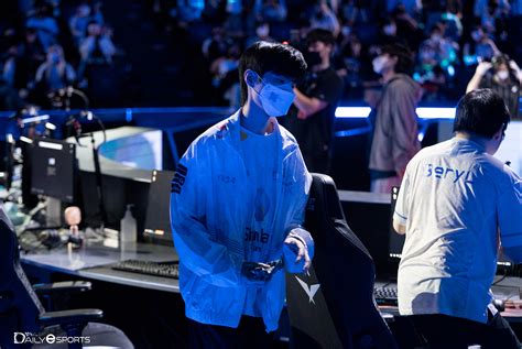 [포토] 1세트서 제리로 활약한 데프트 김혁규