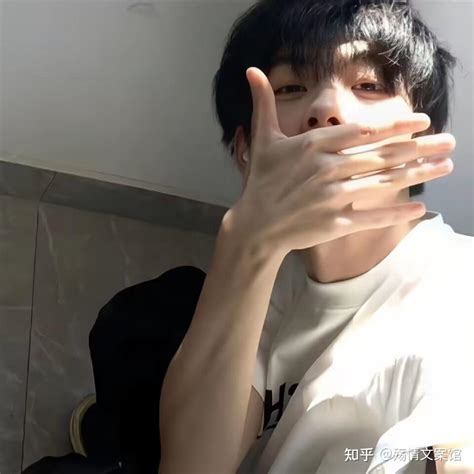 那些伤感虐心的情感句子简短扎心句句触碰泪点 知乎