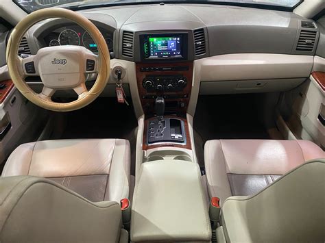 Old Jeep Grand Cherokee Interior