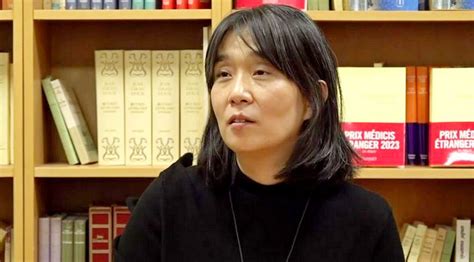 알라딘 한강 작가 노벨문학상 수상…문학으로 독자 회귀 효과 커