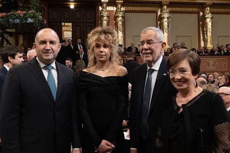 Президентът с дъщеря си на концерта на Виенската филхармония