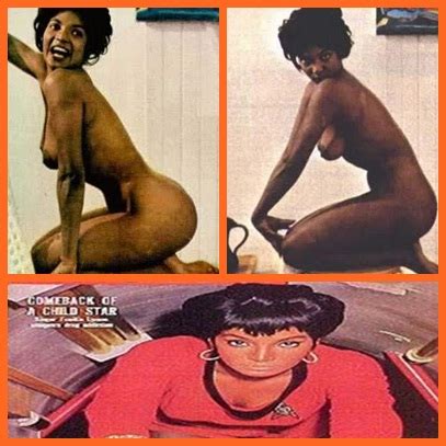 Base Estelar Nexus Nichelle Nichols Al Desnudo