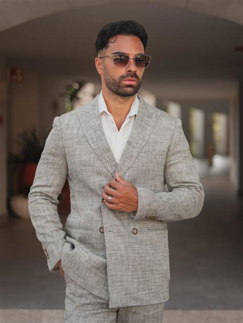 The Ultimate Guide For Mens Rectangle Body Shape Features Garments And Styling Tips Hockerty