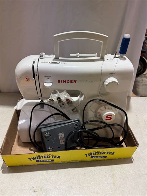 Singer Tradition Sewing Machine