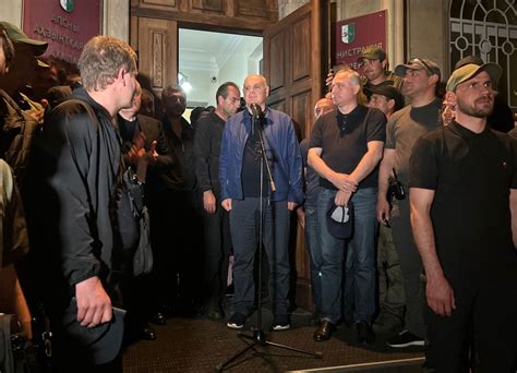 ოპოზიციამ სოხუმში „მთავრობის“ გადადგომის მოთხოვნით აქცია გამართა Civil Georgia