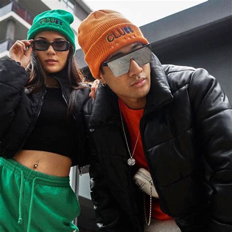 two svge premium sunglasses and eyewear intent chrome mirror