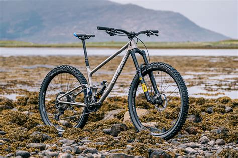 Deviate Expand Project Tilander To 145mm Titanium High Pivot Bikerumor