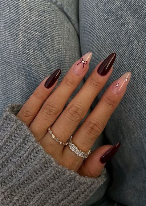 27 Simple Winter Nail Ideas That Are So Incredibly Stunning Gel