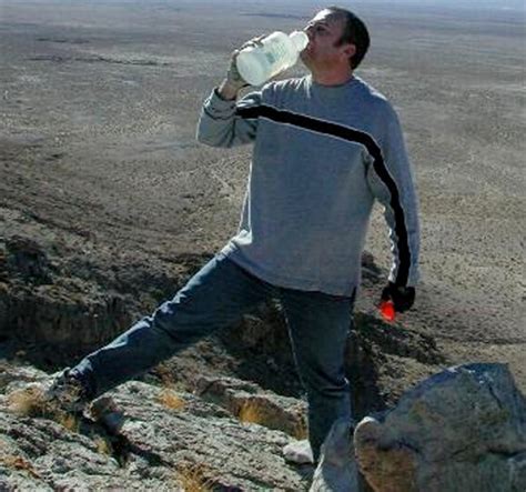 Detectorist With Broken Equipment Finds Uks Largest Ever Gold Nugget News Uk Metro News