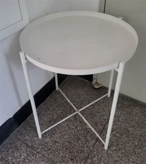 철제 원형 사이드 테이블 사용감ㅇ 당근 중고거래