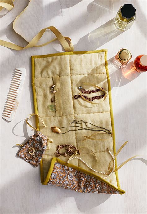 وسایل مفید و کاربردی که با اضافه پارچه‌ها در خانه می‌توان درست کرد