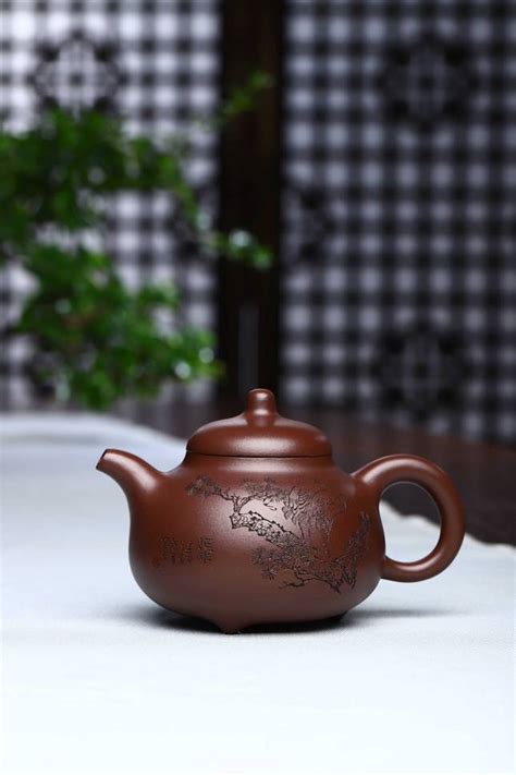 三足乳丁何其仙 国家级高级工艺师 原矿紫茄泥 400cc 宜人出品