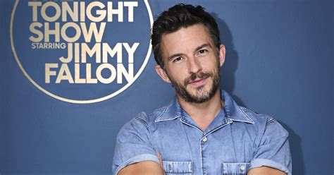 How Jonathan Bailey With His Glasses Nearly Made Out With Jimmy Fallon