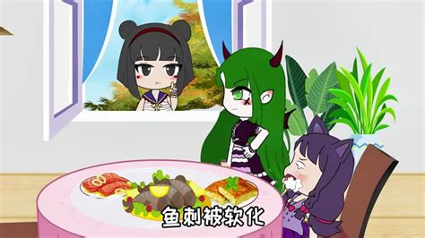 苏小菲吃饭被鱼刺卡住女巫给她灌醋这种做法对吗 YouTube