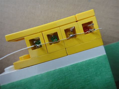 Lego T Intersection Led Traffic Light 27 Steps With Pictures