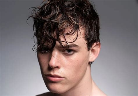 Wet Hair Look For Men Achieve Effortless Style And Sophistication 2025