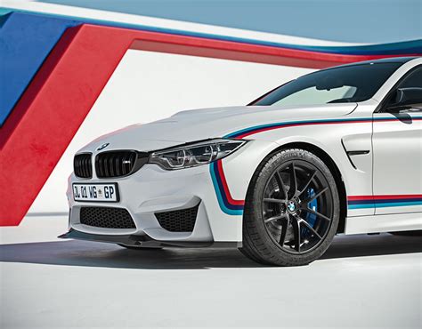 Cs Projects Photos Videos Logos Illustrations And Branding On Behance