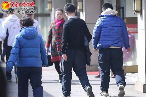 二八月乱穿衣，来看乌鲁木齐的衣衣是如何个乱法手机新浪网