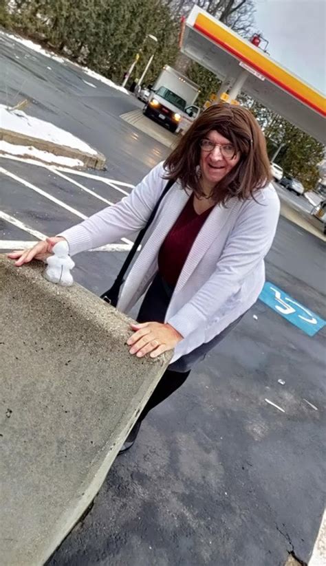 Office Gurl Brianna Found An Adorable Wittle Friend Rcrossdress