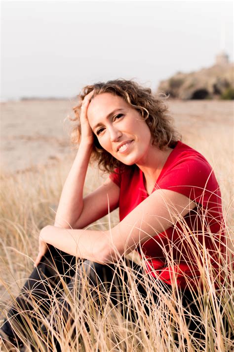 Amazon De Amira Mikhail Books Biography Latest Update