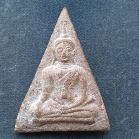 พระนางพญาเสน่ห์จันทร์ Ennxo