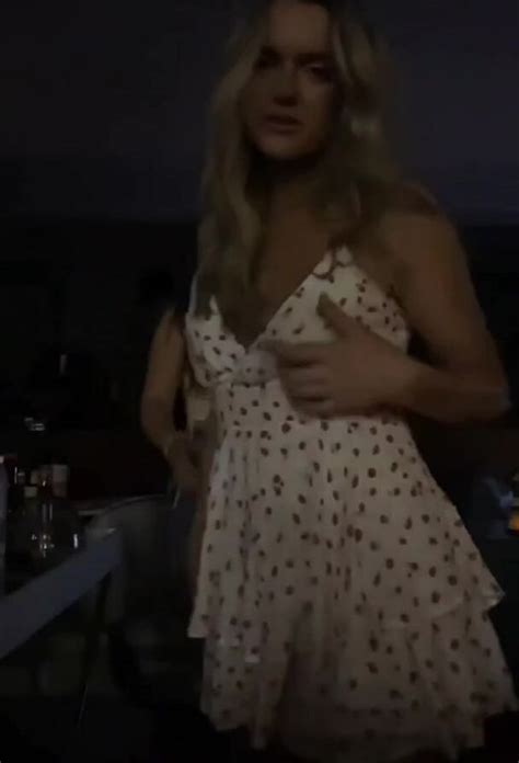 Live Tiktok Flashing Late Night Party Slip  Video Hd