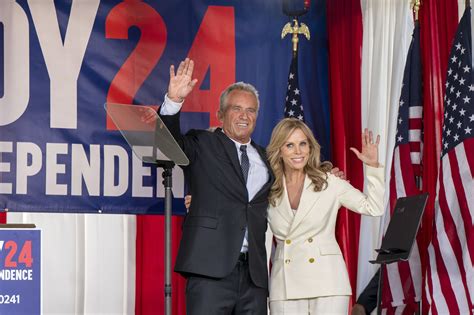 Cheryl Hines Is Very Uncomfortable With Husband Rfk Jrs Decision To